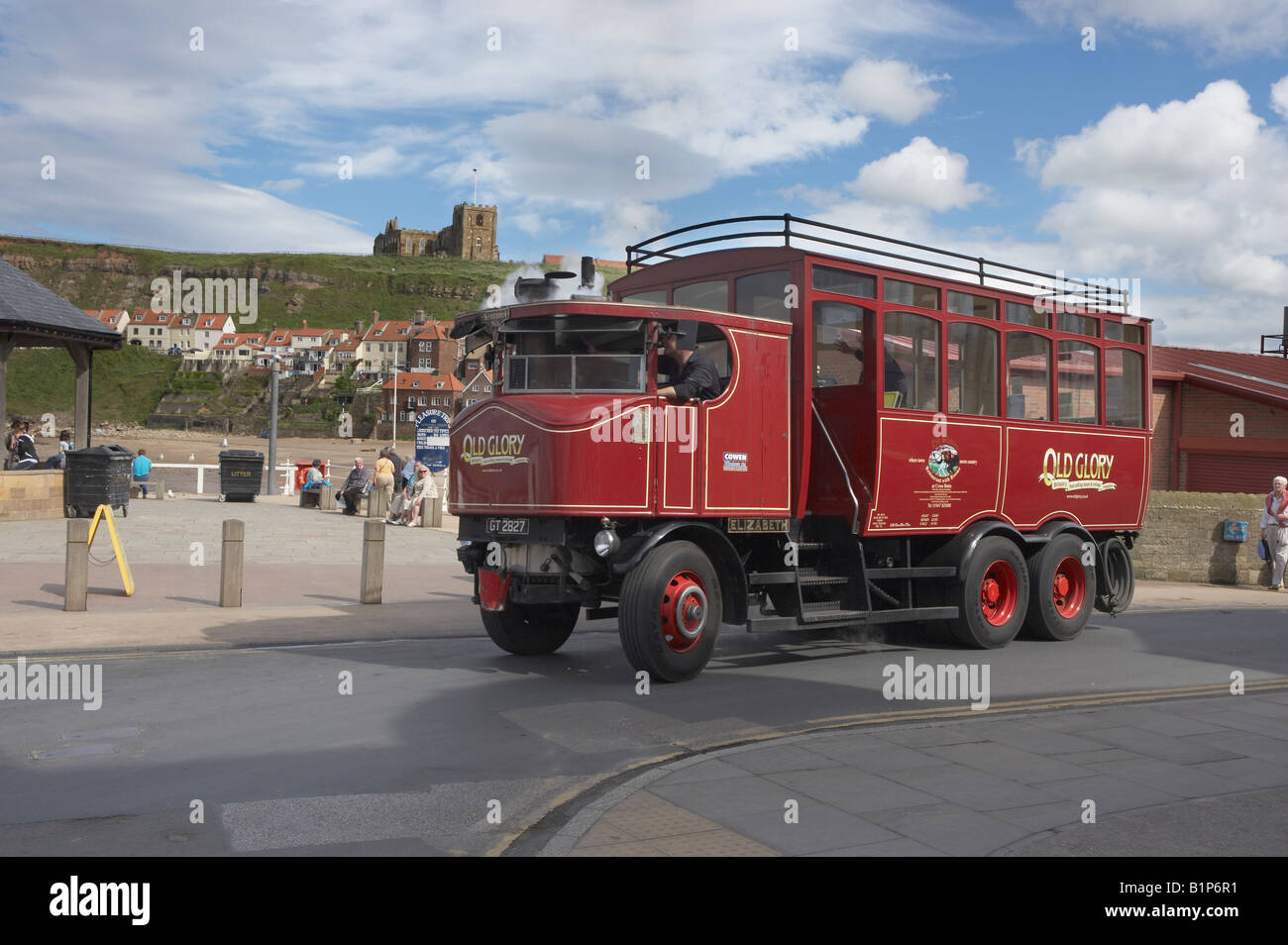 VINTAGE STEAM BUS WHITBY YORKSHIRE SUMMER Stock Photo - Alamy