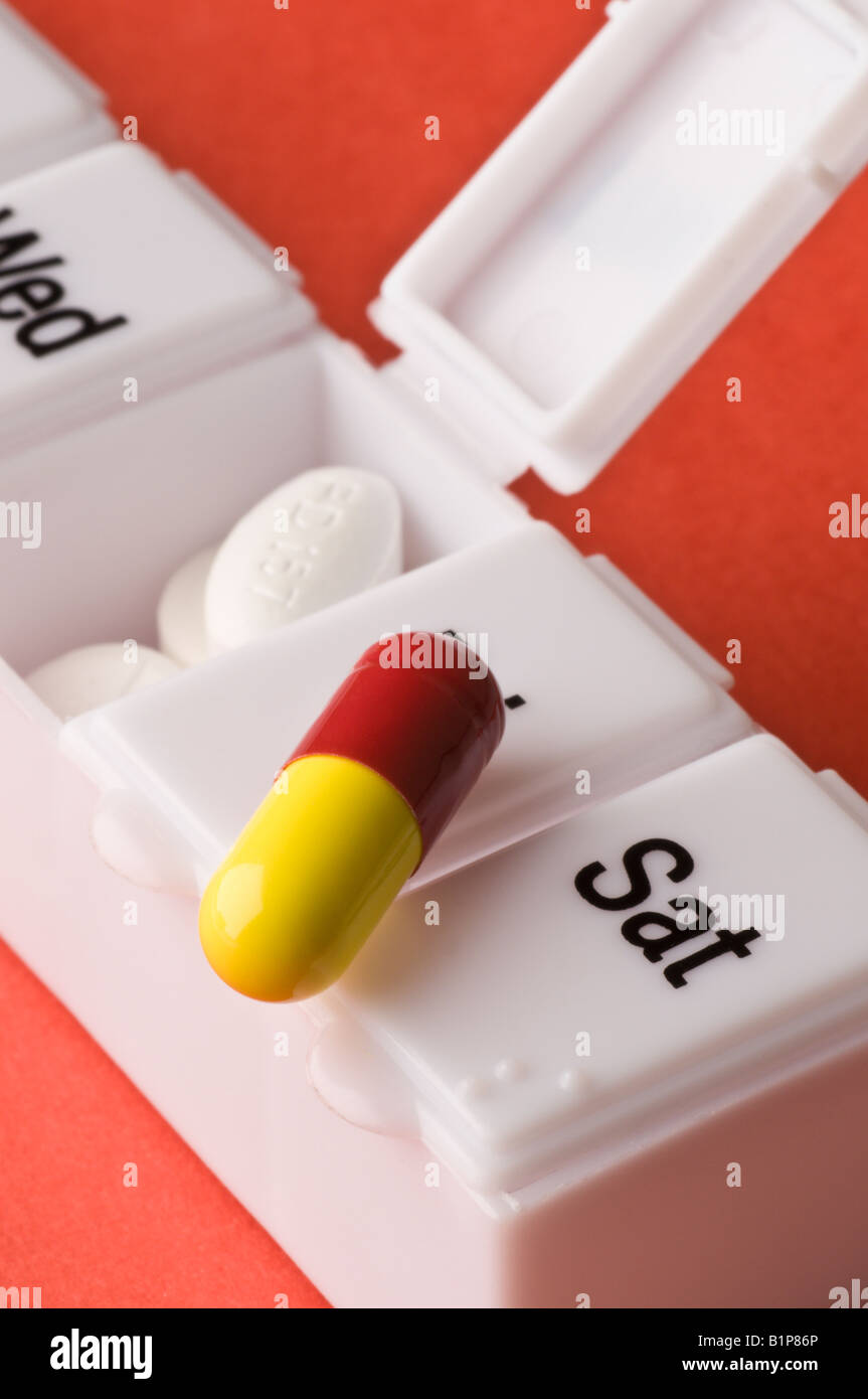 Panadol tablets hi-res stock photography and images - Alamy