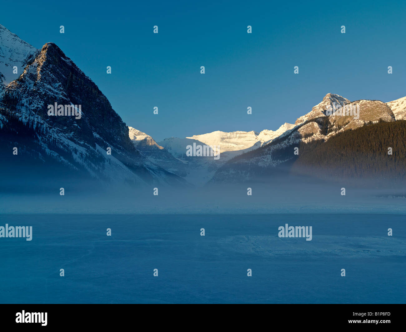 Canada Alberta Banff National Park Lake Louise sunrise on Mount ...