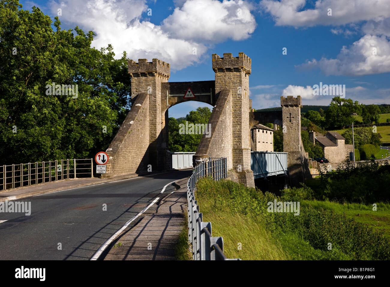 Middleham Bridge over the river Ure Lower Wensleydale Yorkshire Dales ...