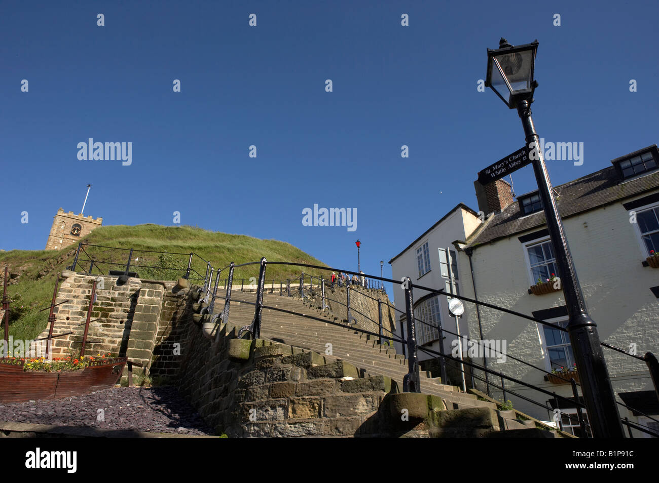 Whitby abbey steps hi-res stock photography and images - Alamy