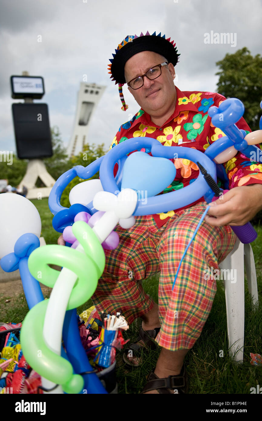 Balloon pants hi-res stock photography and images - Alamy