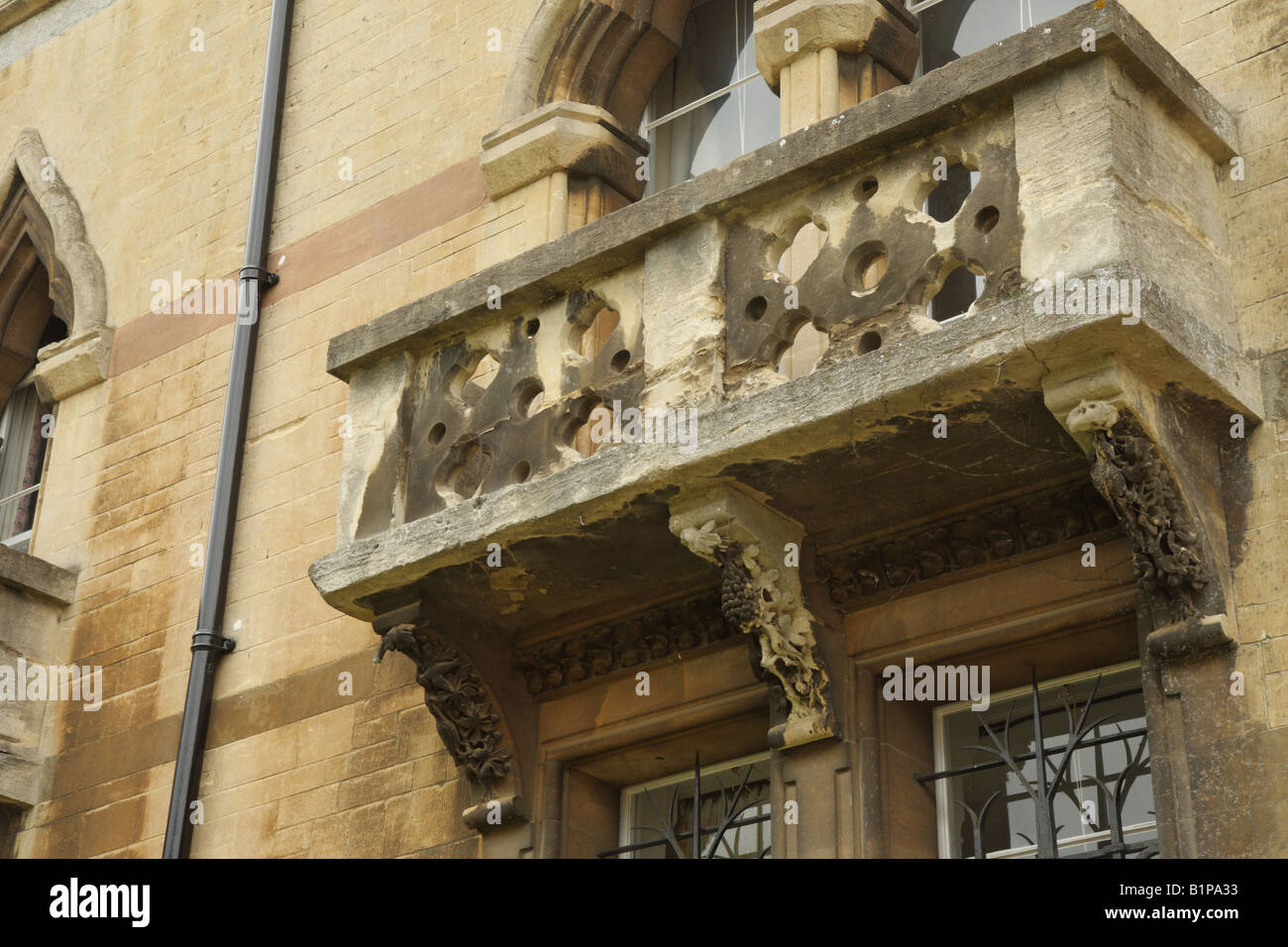 Victorian balcony hi-res stock photography and images - Alamy