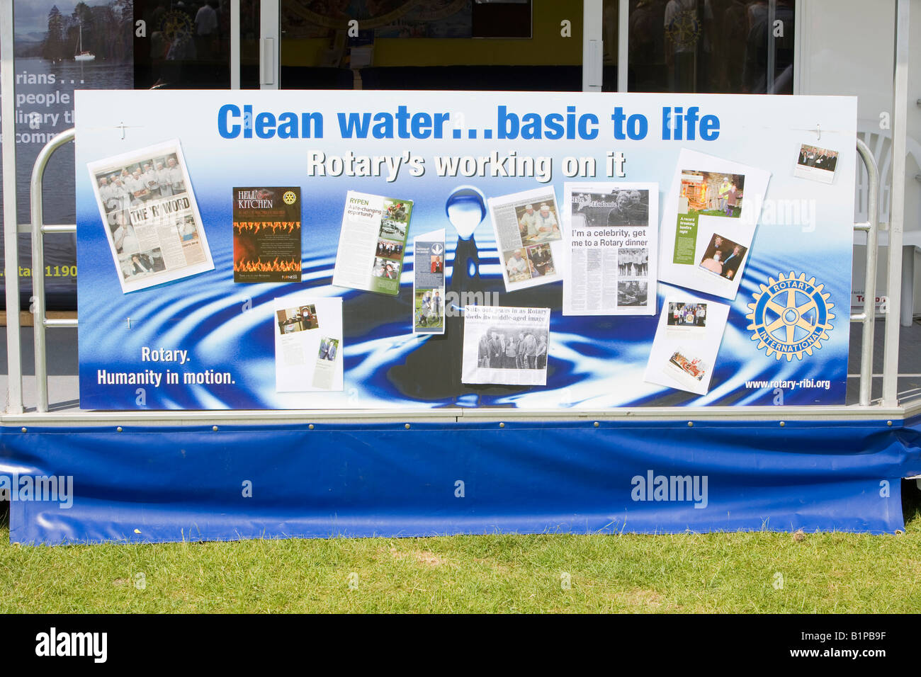 Providing clean drinking water hi-res stock photography and images - Alamy