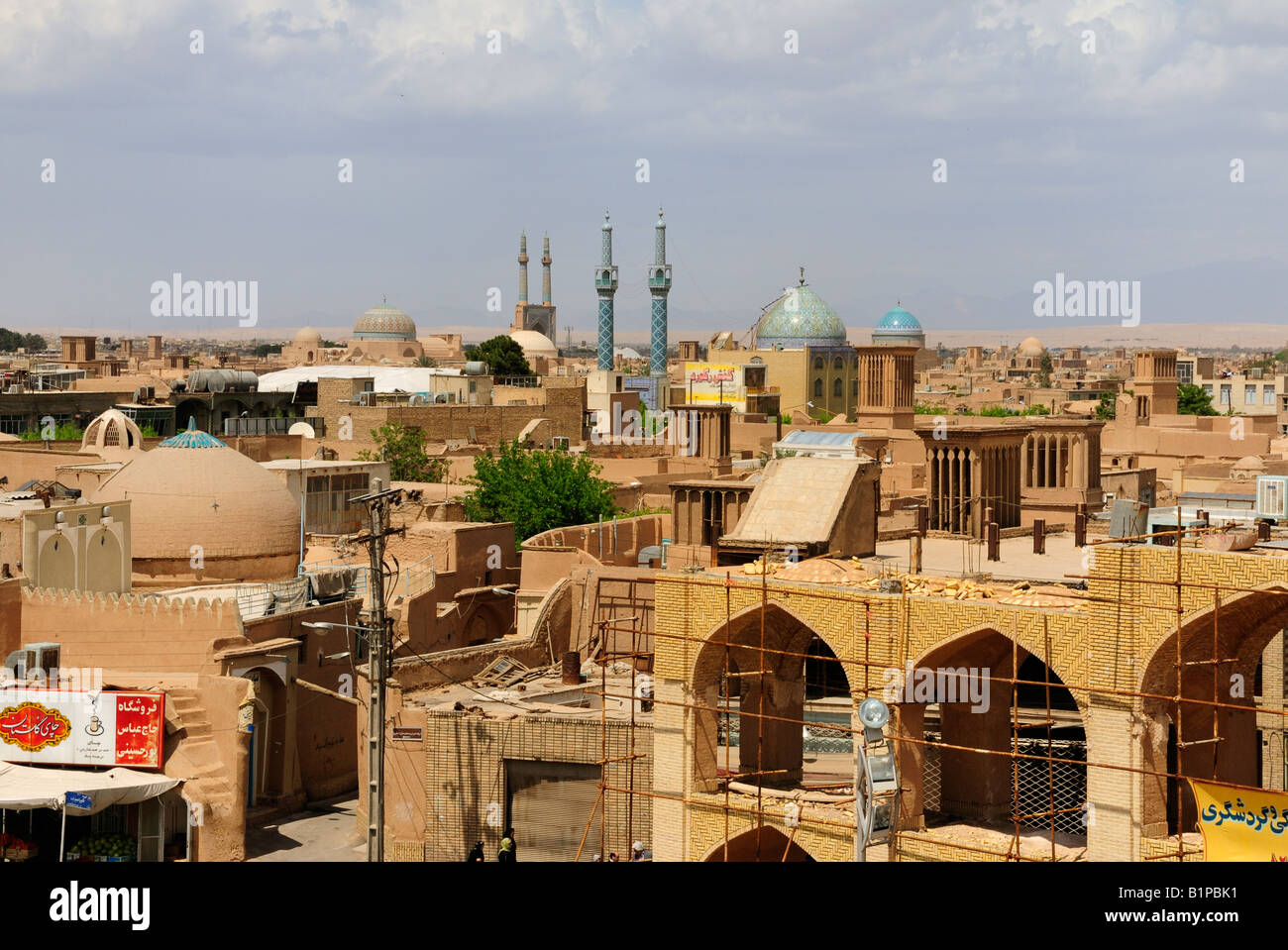 Roof tops of Yazd with its windtowers, Yazd, Iran Stock Photo - Alamy