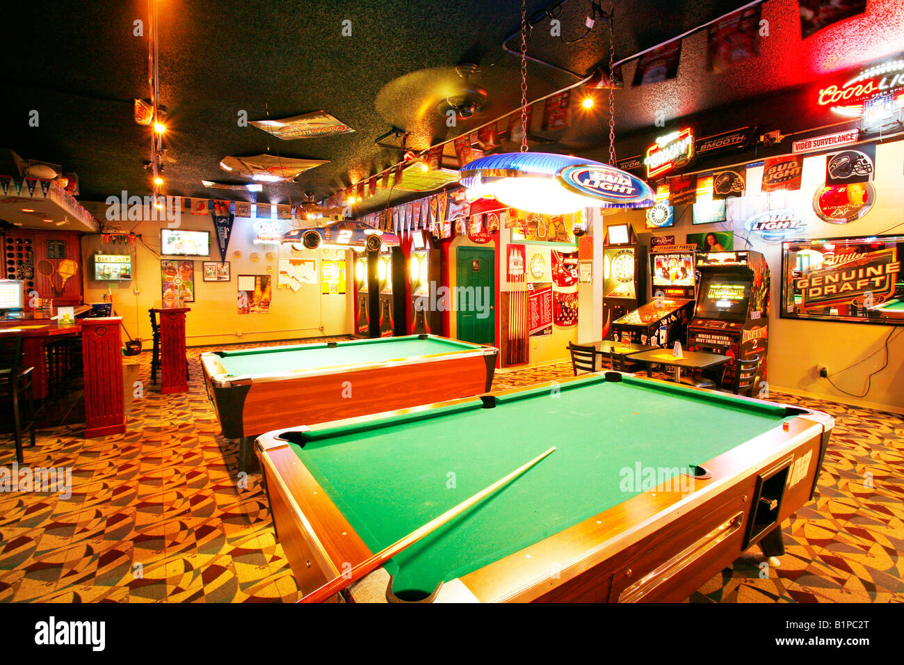 Small town US sports bar Stock Photo - Alamy
