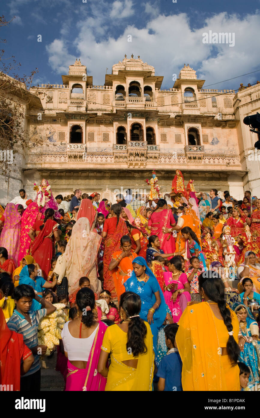 Gangur festival hi-res stock photography and images - Alamy