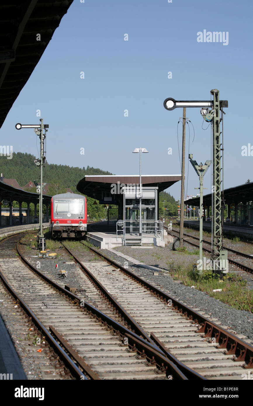 Deutsche Bahn Class 628-4 Multiple Unit approaching Goslar Station Harz ...