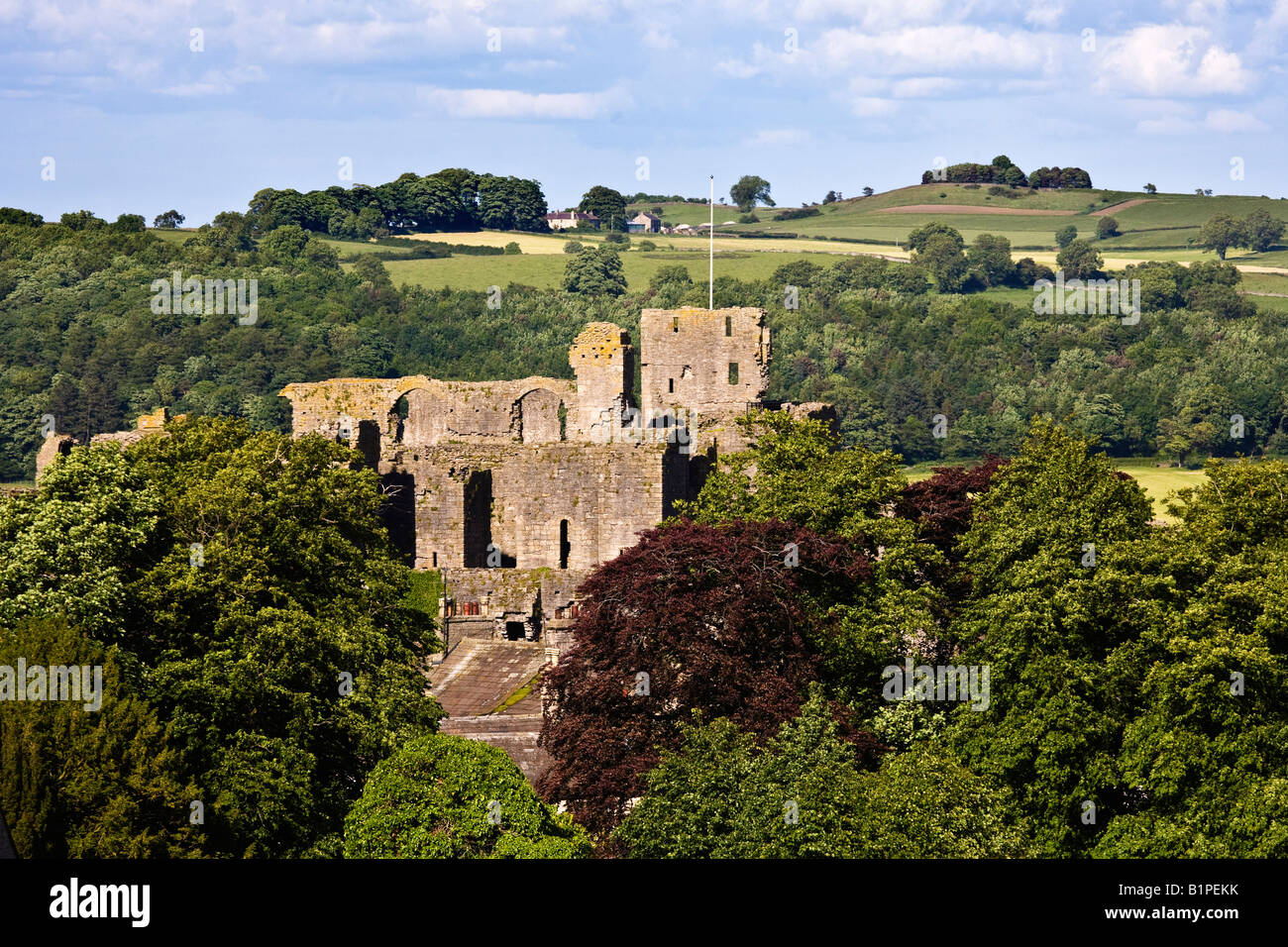 Middleham castle hi-res stock photography and images - Alamy