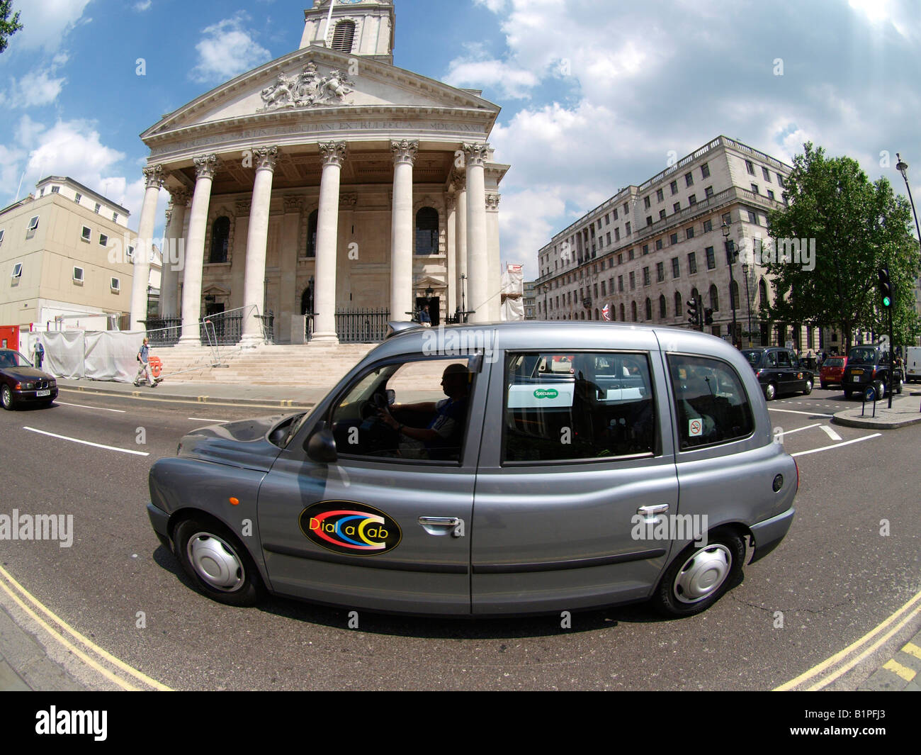 London taxi cab hi-res stock photography and images - Alamy
