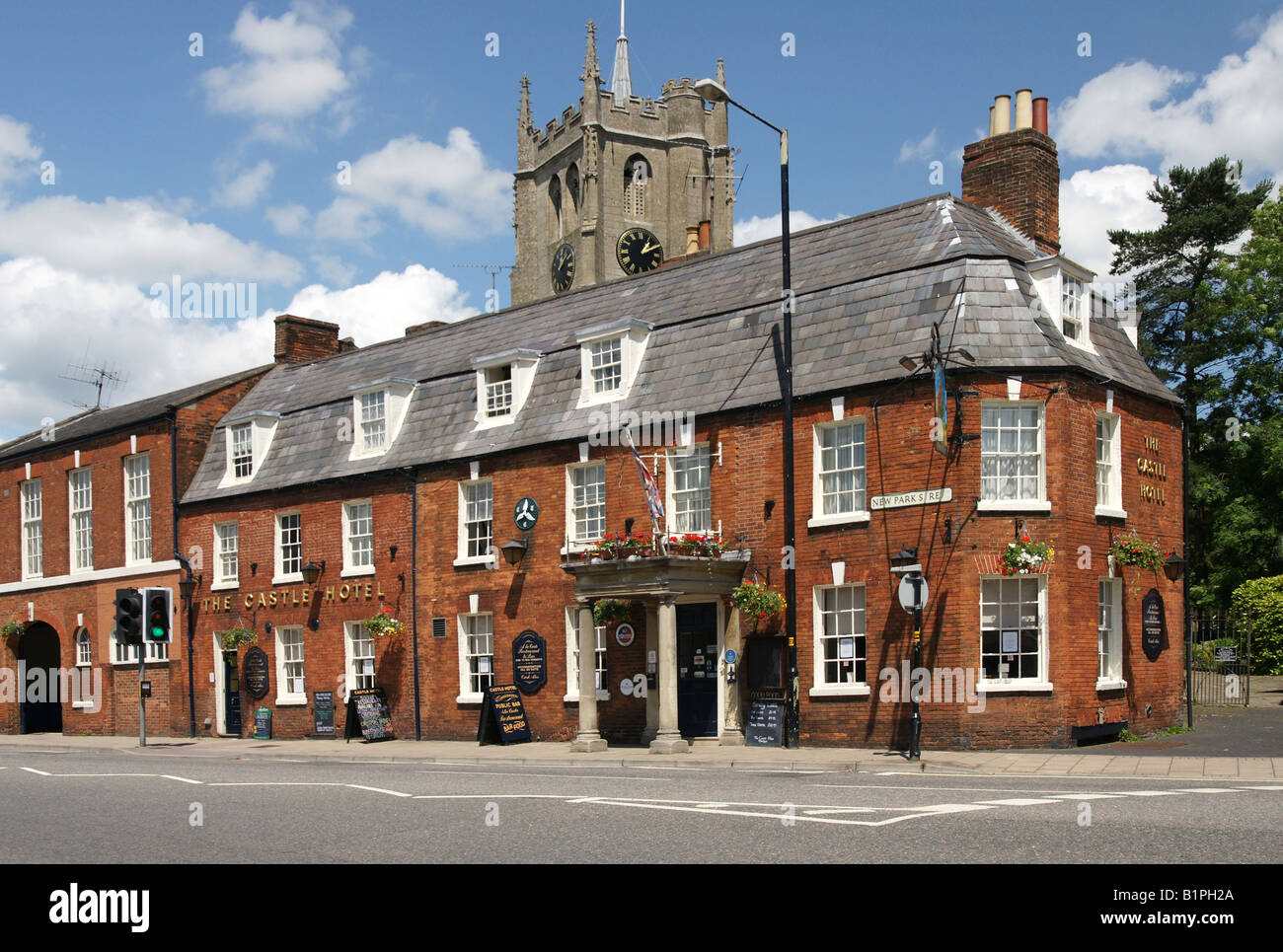 Devizes church hi-res stock photography and images - Alamy