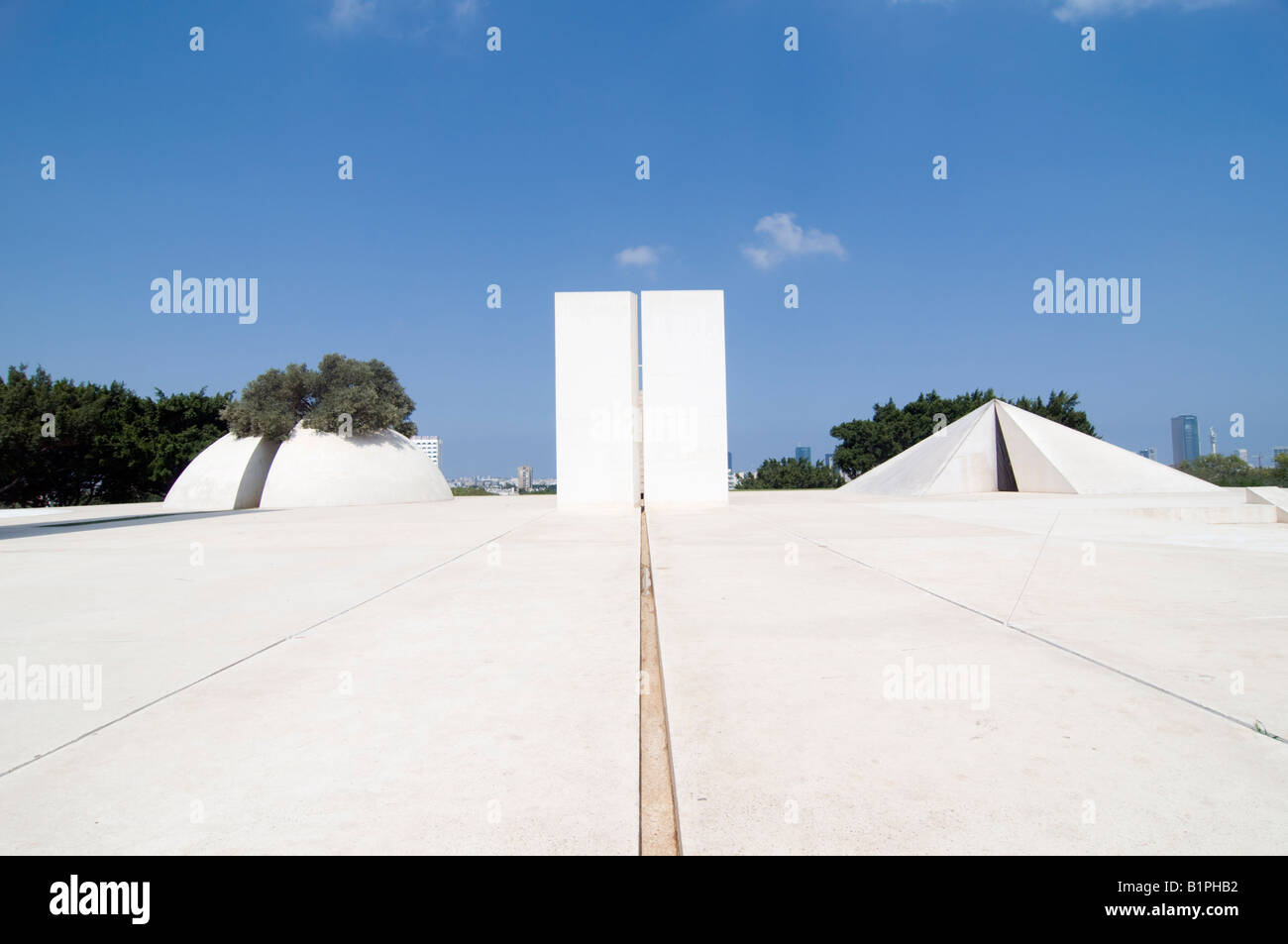 Israel Tel Aviv Wolfson Park White City Statue 1977 1988 a sculpture by ...
