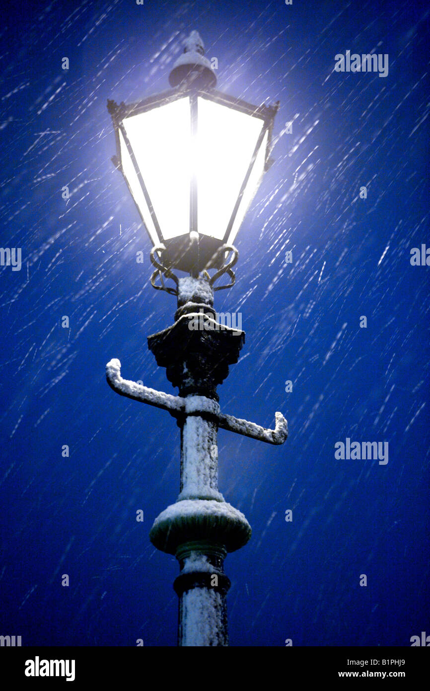 Street Lamp in the Snow Stock Photo - Alamy