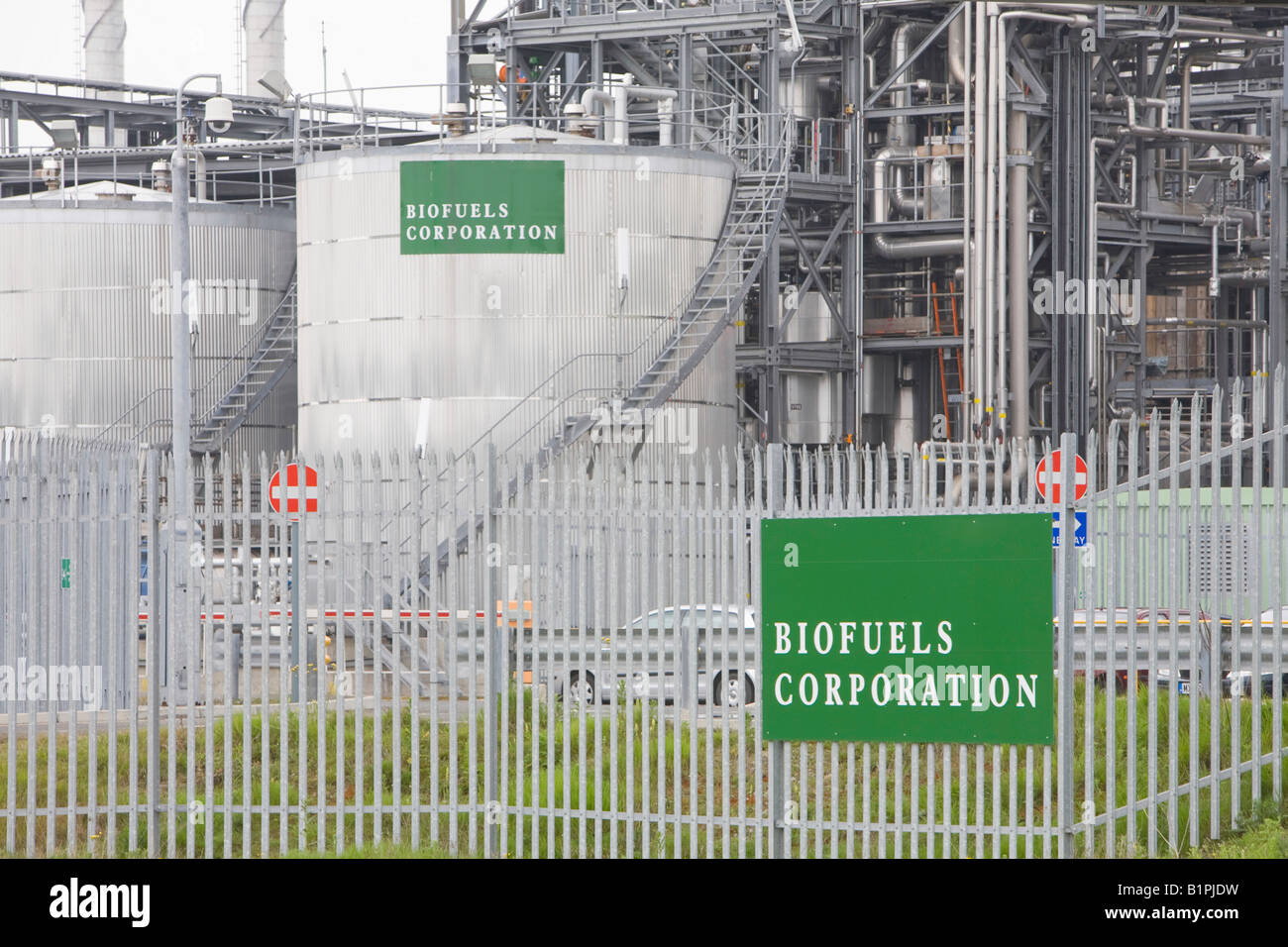 A Bio fuel refinery on Teeside Stock Photo - Alamy