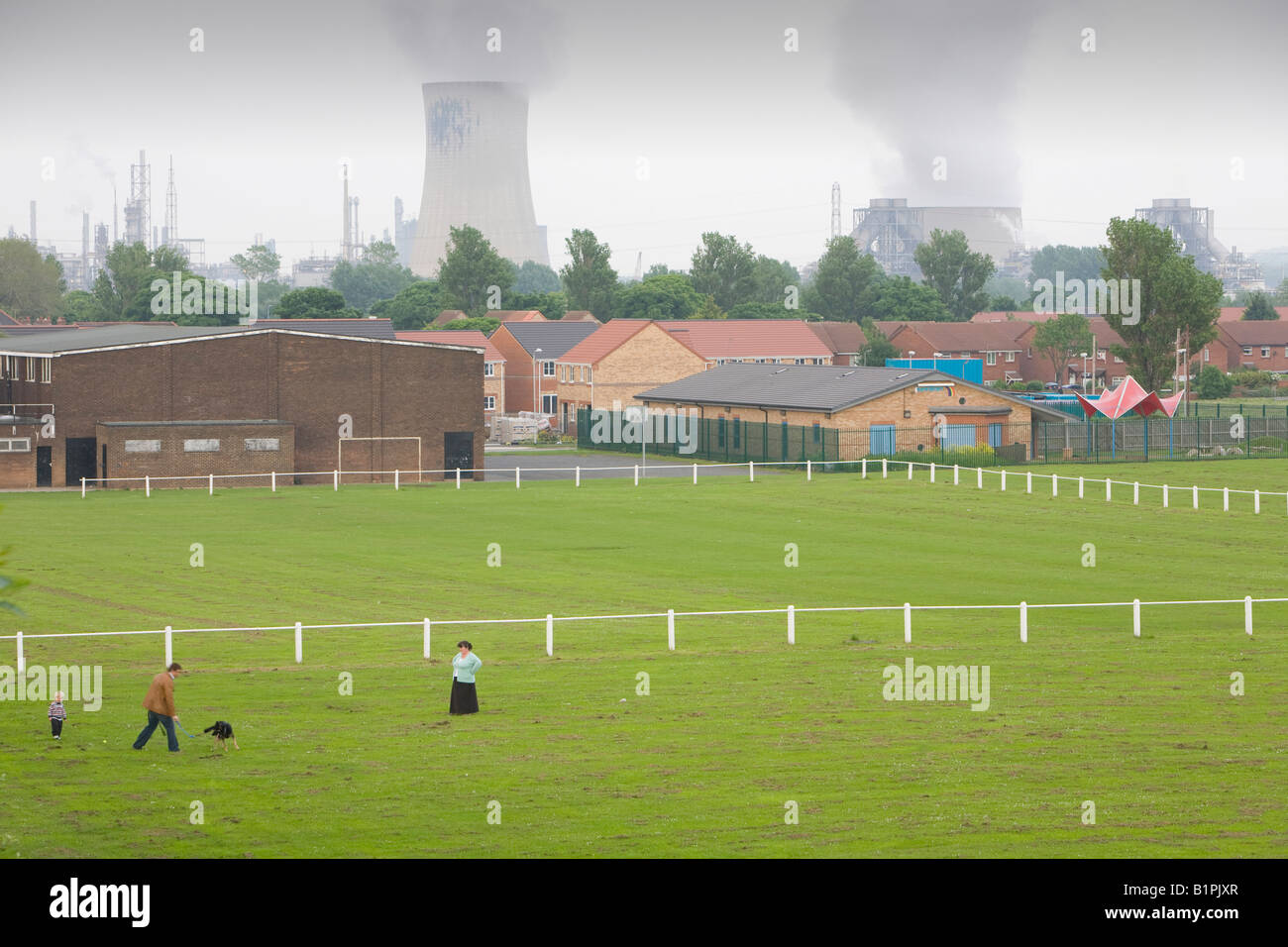 Family poor housing uk hi-res stock photography and images - Alamy