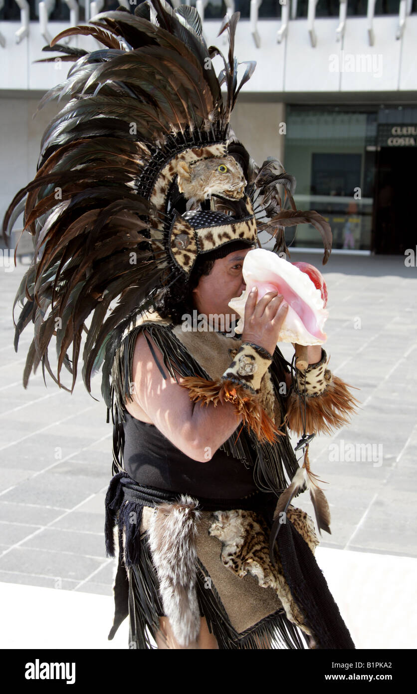 Aztec Costume Stock Photos & Aztec Costume Stock Images - Alamy