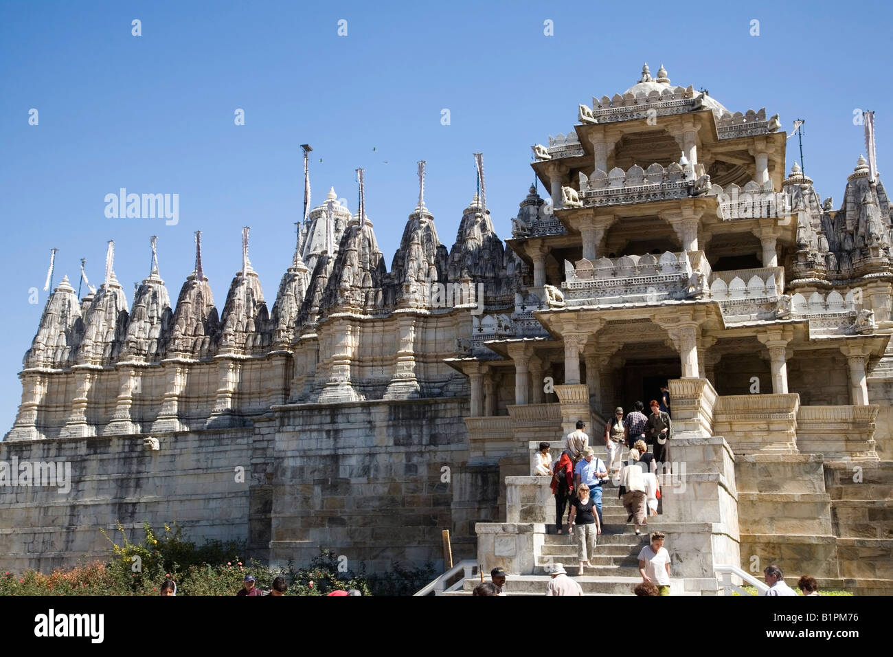 Jain temples ranakpur hi-res stock photography and images - Alamy
