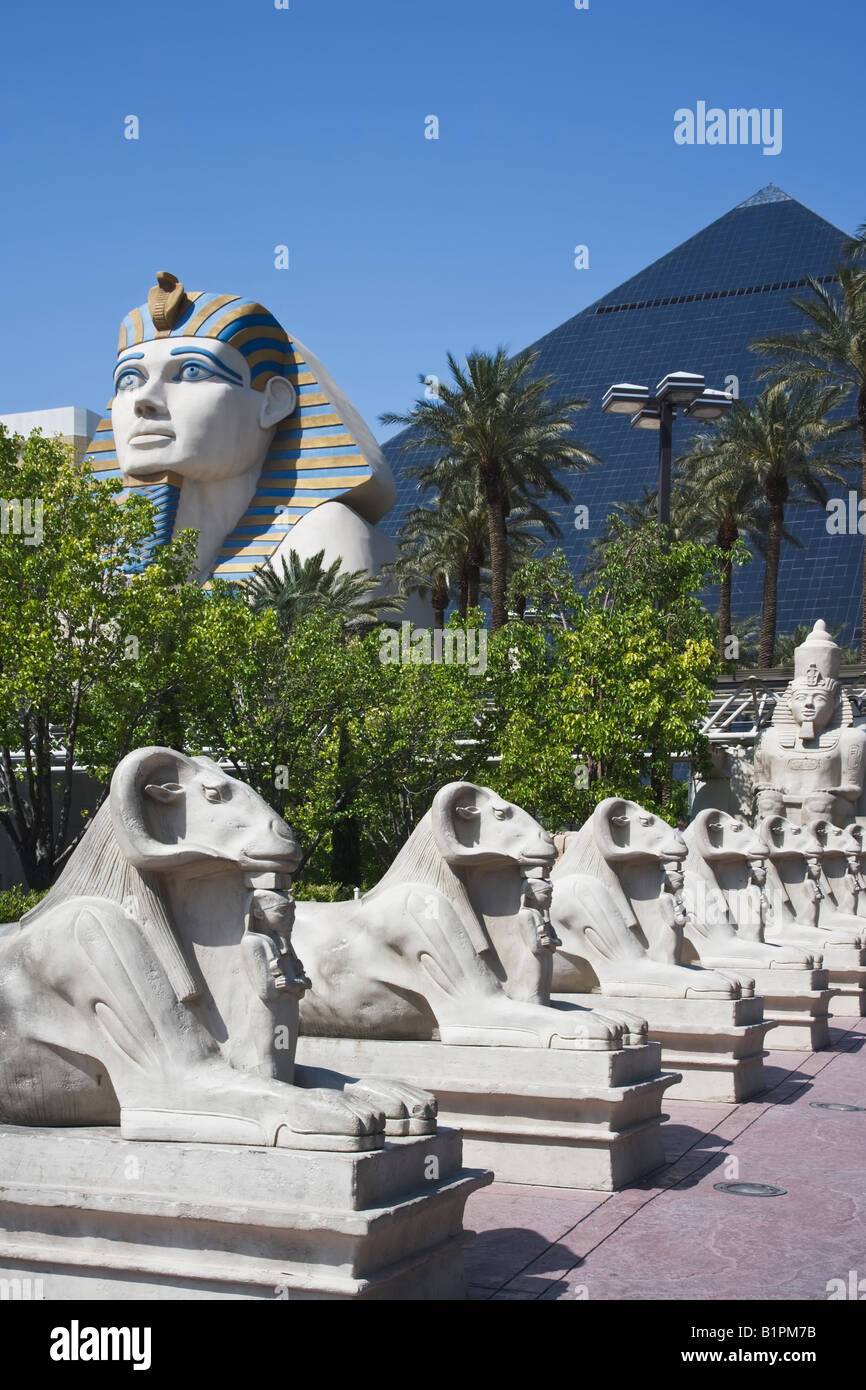 The famous Las Vegas strip with the Luvor Hotel and Casino along Las ...