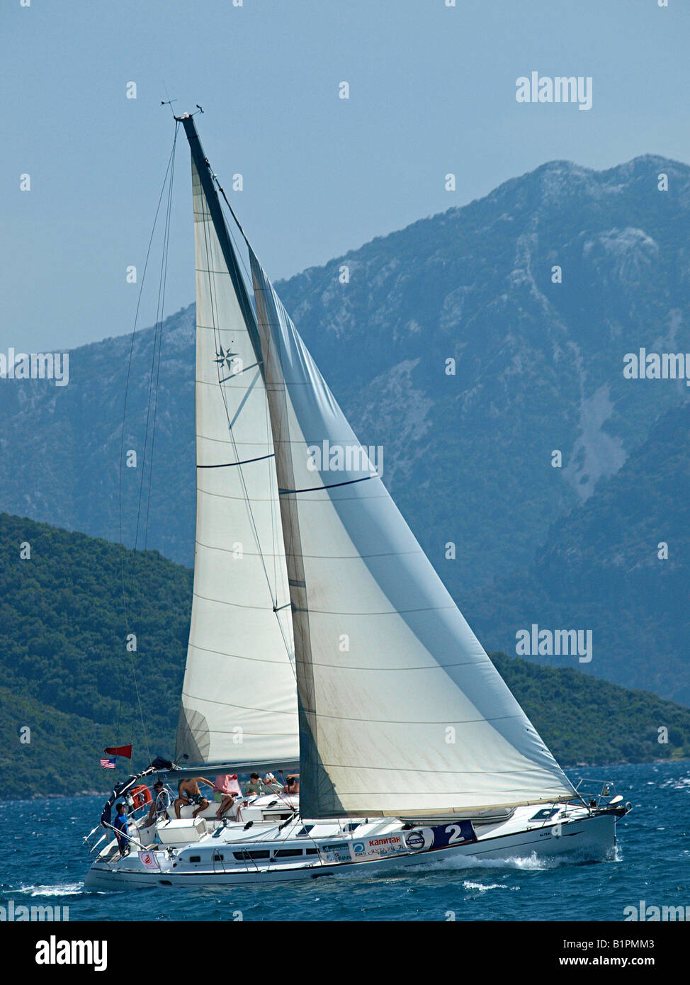 Regatta boats turn hi-res stock photography and images - Alamy