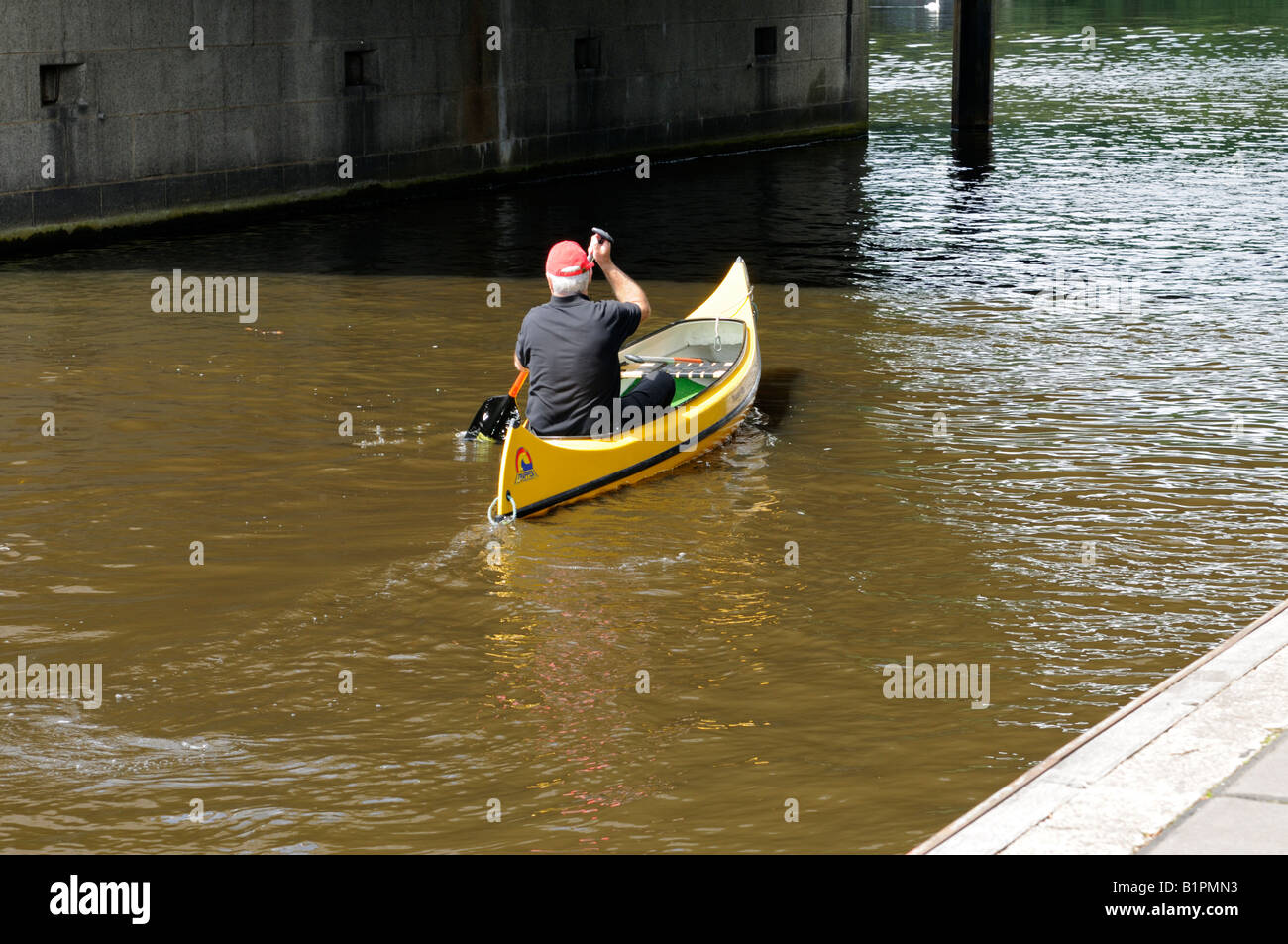 Paddelboot canoe hi-res stock photography and images - Alamy