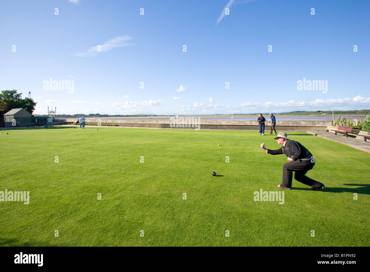 Crown green bowls hi-res stock photography and images - Alamy
