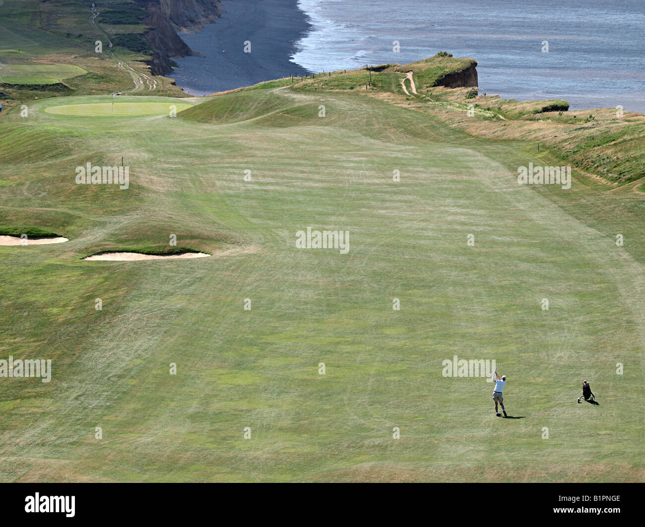 ELEVATED VIEW FRON TEE, SHERINGHAM GOLF COURSE, NORTH NORFOLK ENGLAND ...