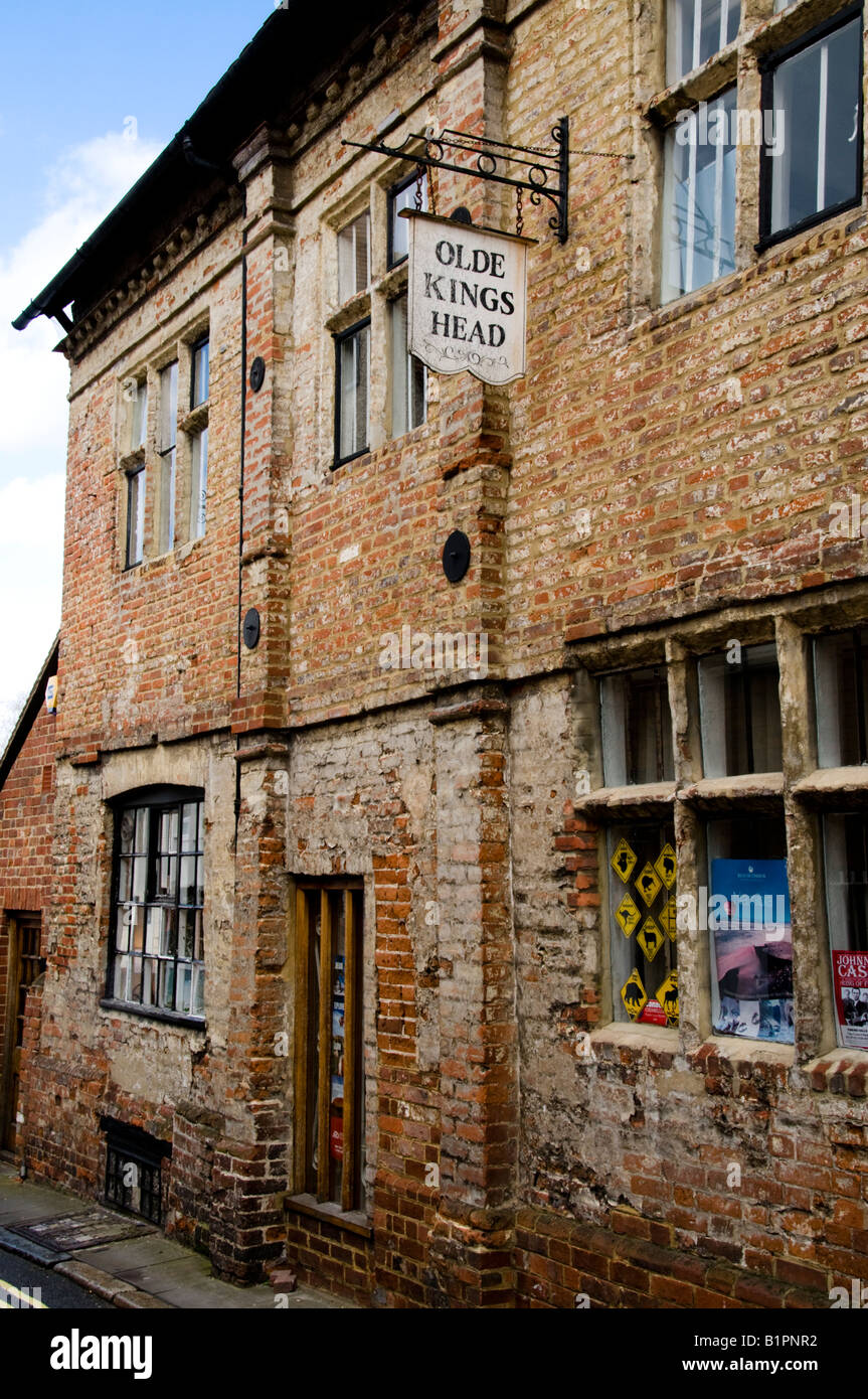 Olde Kings Head High Resolution Stock Photography and Images - Alamy