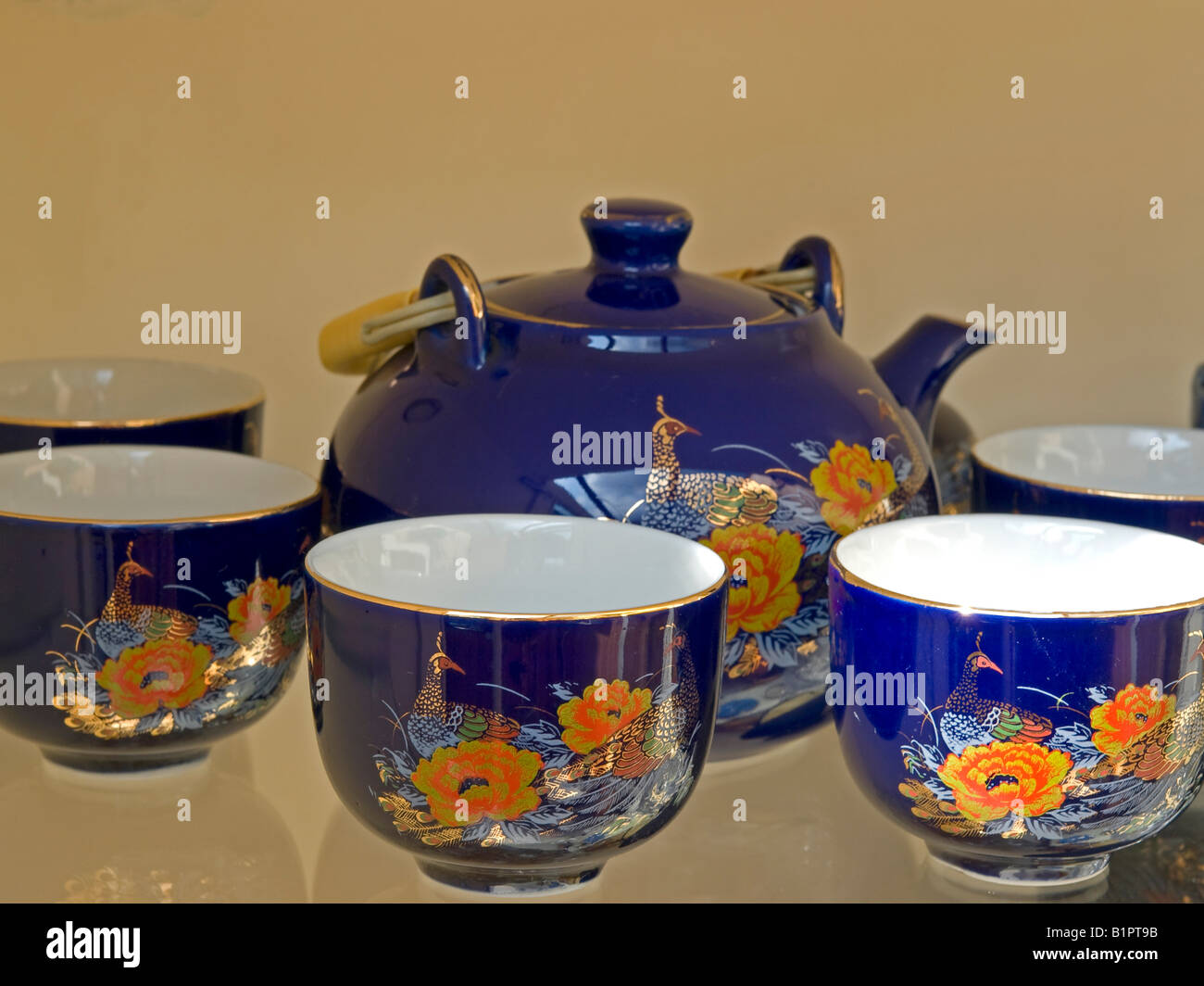 floral design blue tea service Stock Photo - Alamy