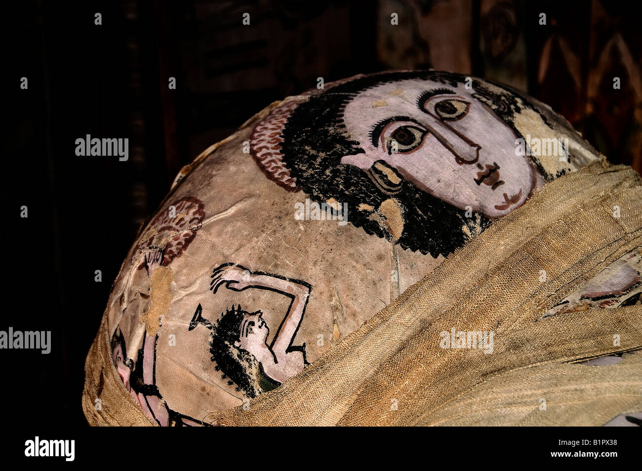 Coffin mummy cleopatra from from hi-res stock photography and images ...