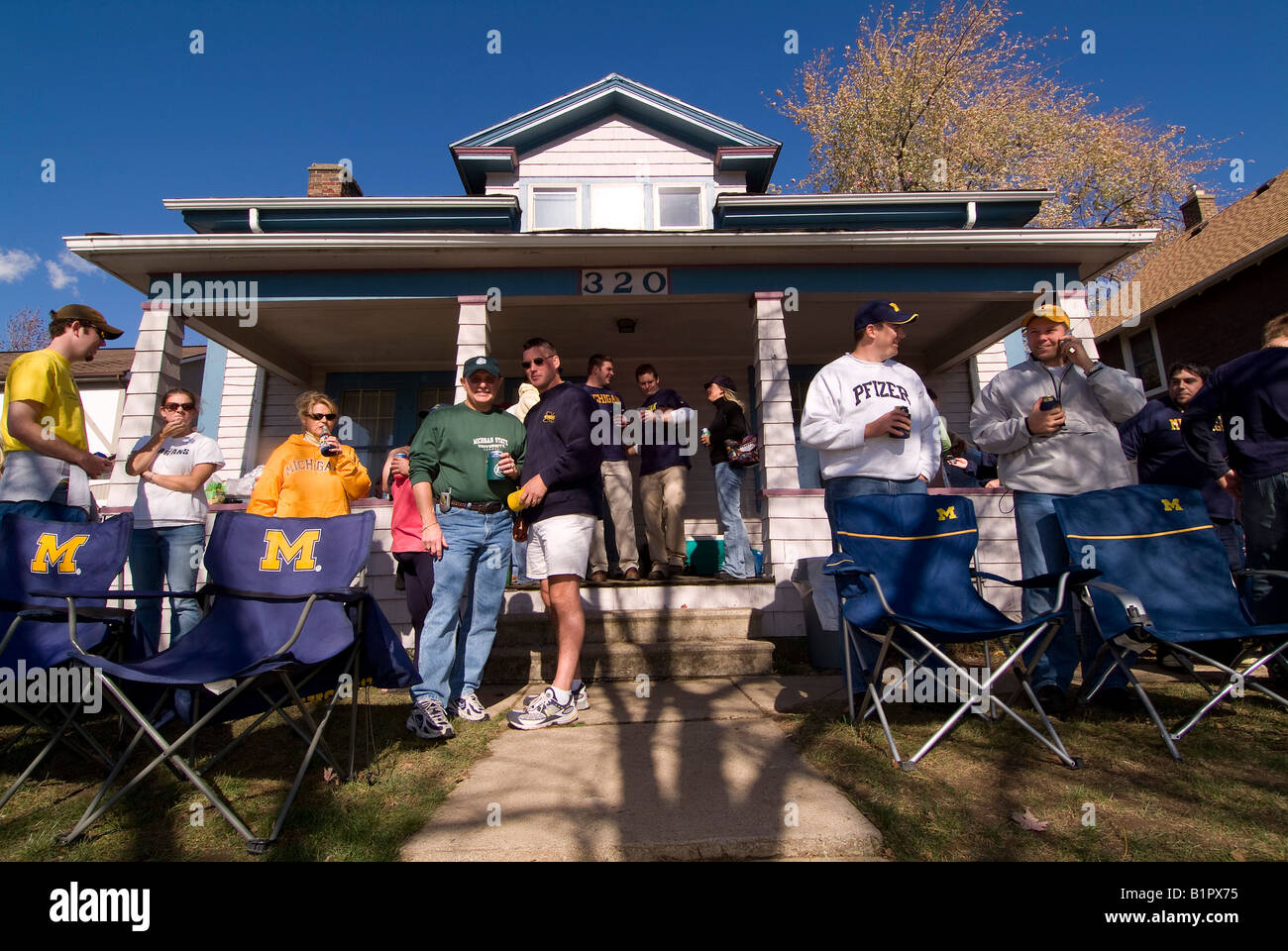 Party Scene High Resolution Stock Photography and Images - Alamy