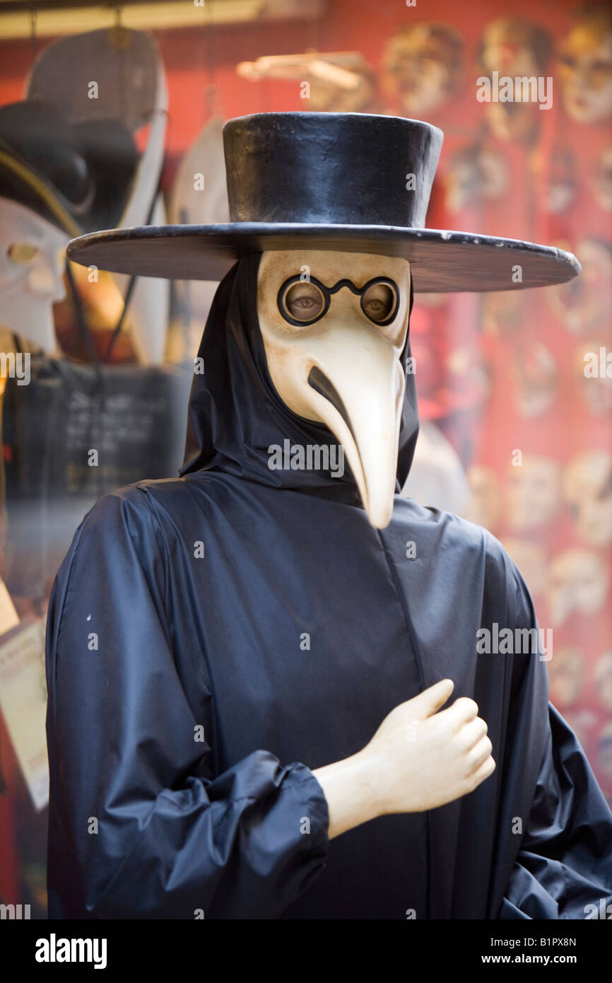 Venice long nose mask hi-res stock photography and images - Alamy