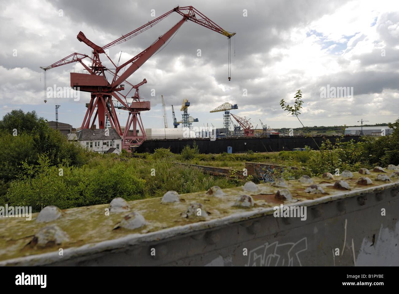 Swan hunter shipyard wallsend newcastle hi-res stock photography and ...