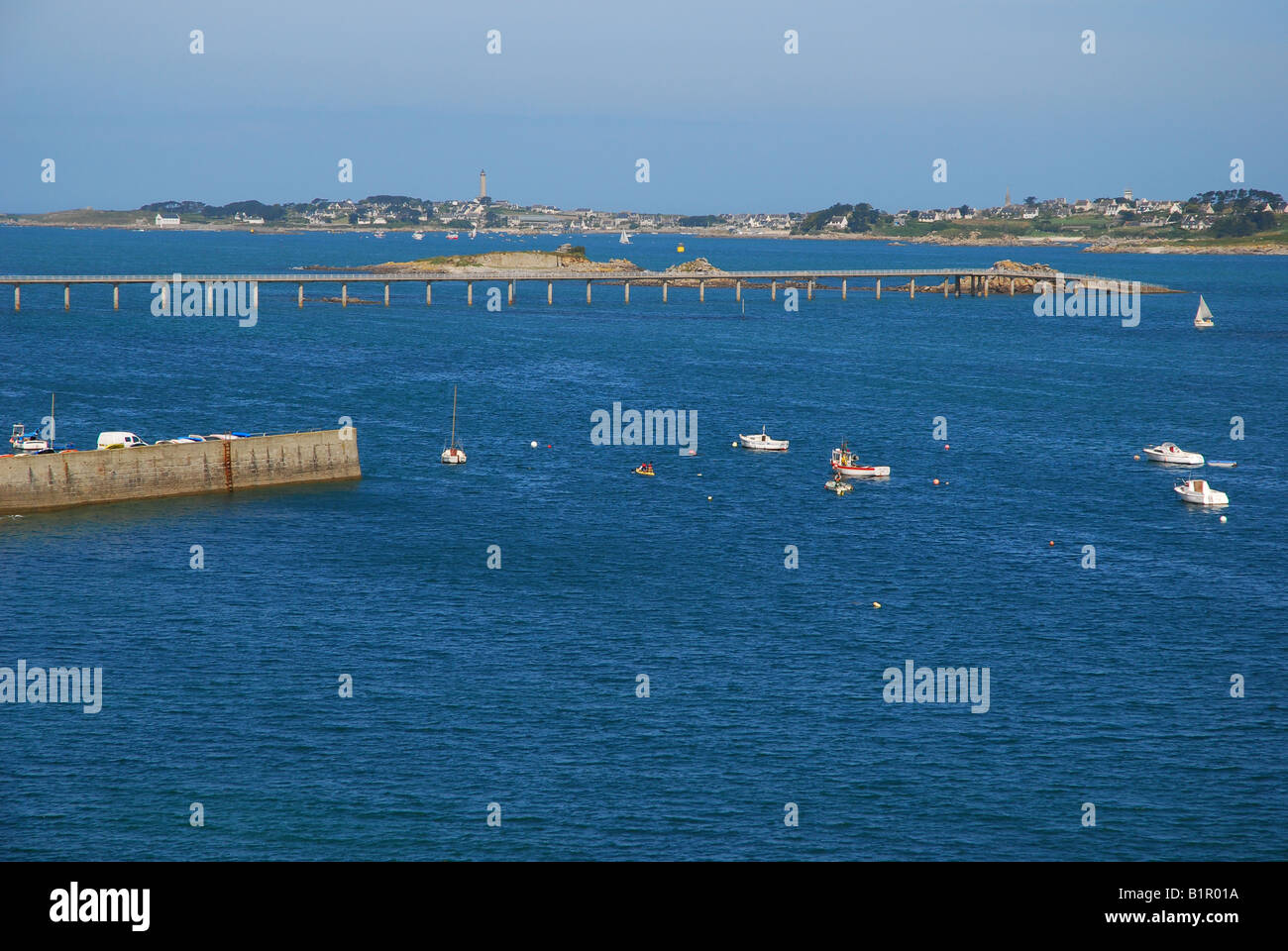 Batz island seen from Roscoff with dock when high water Stock Photo - Alamy