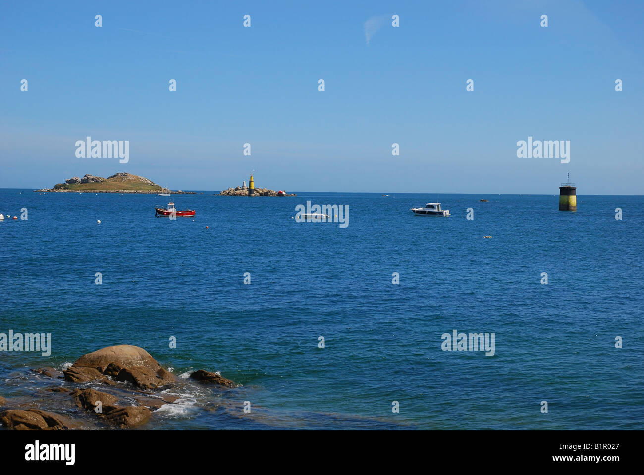 Roscoff fishing hi-res stock photography and images - Alamy