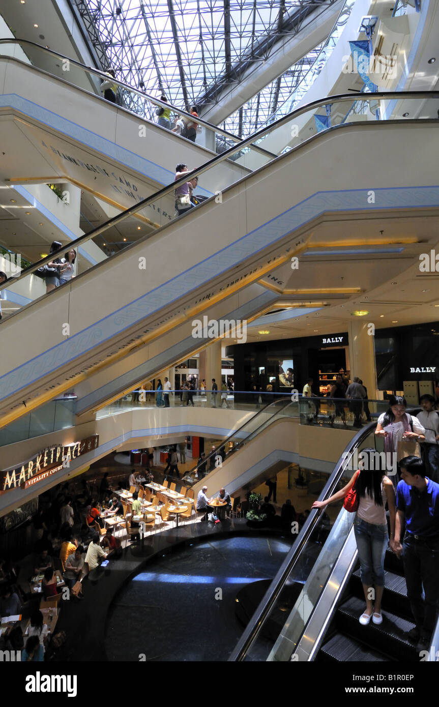 Singapore Raffles City shopping mall Stock Photo - Alamy