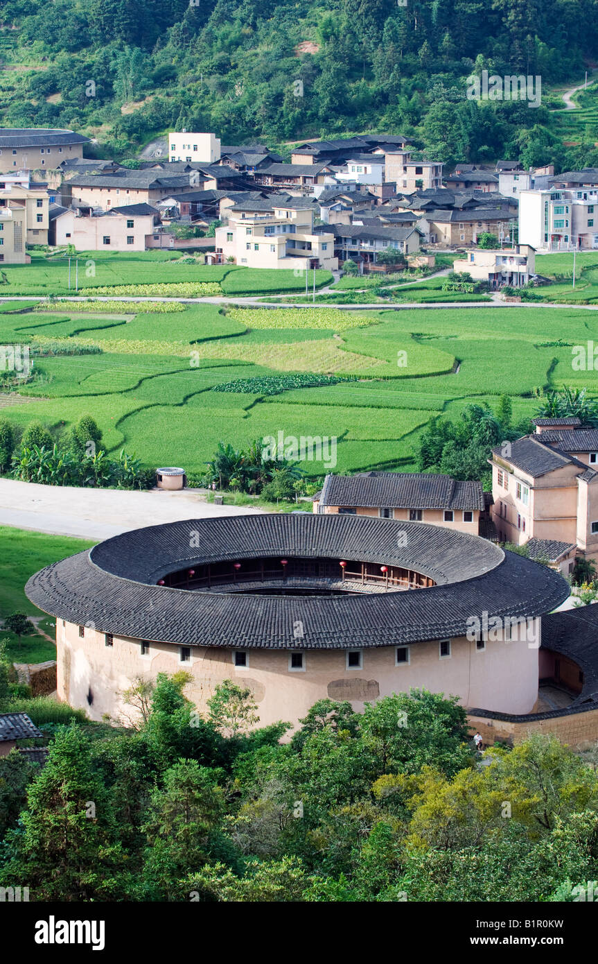 Hakka tulou round earth buildings high hi-res stock photography and ...