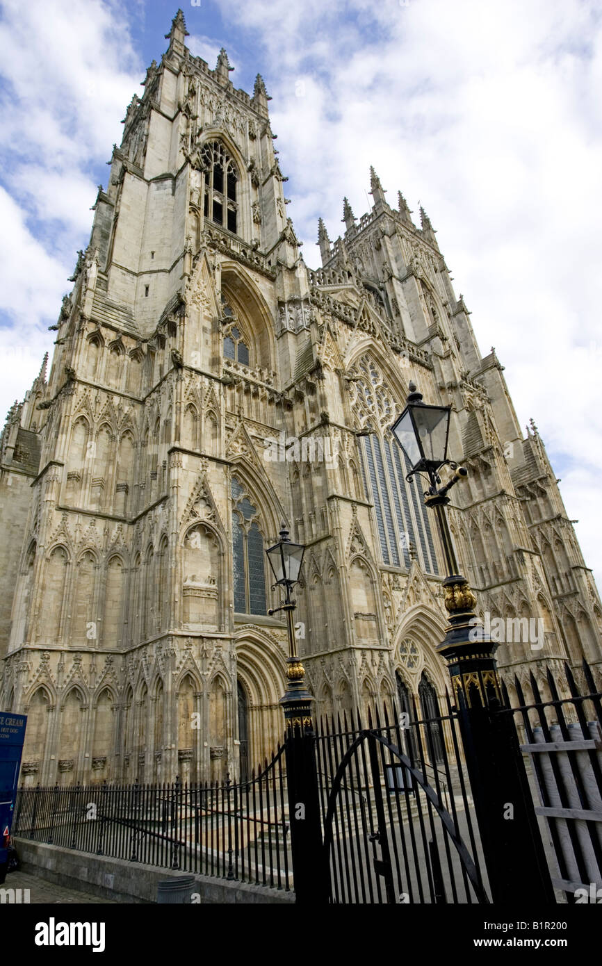 Medieval gothic hi-res stock photography and images - Alamy