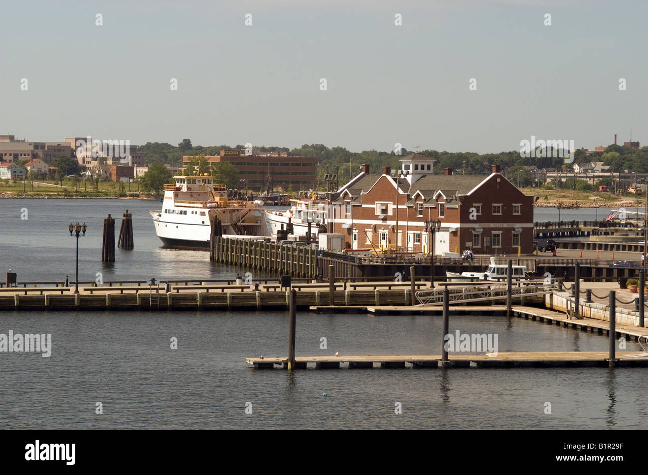 New London Connecticut harbor Stock Photo - Alamy