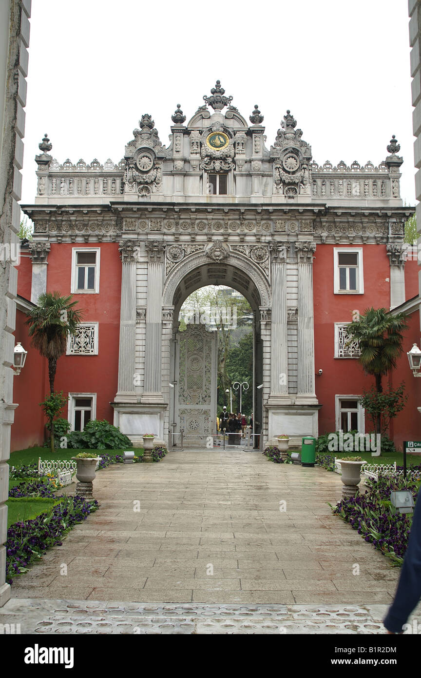 Dolmabahce palace entrance gate Stock Photo - Alamy