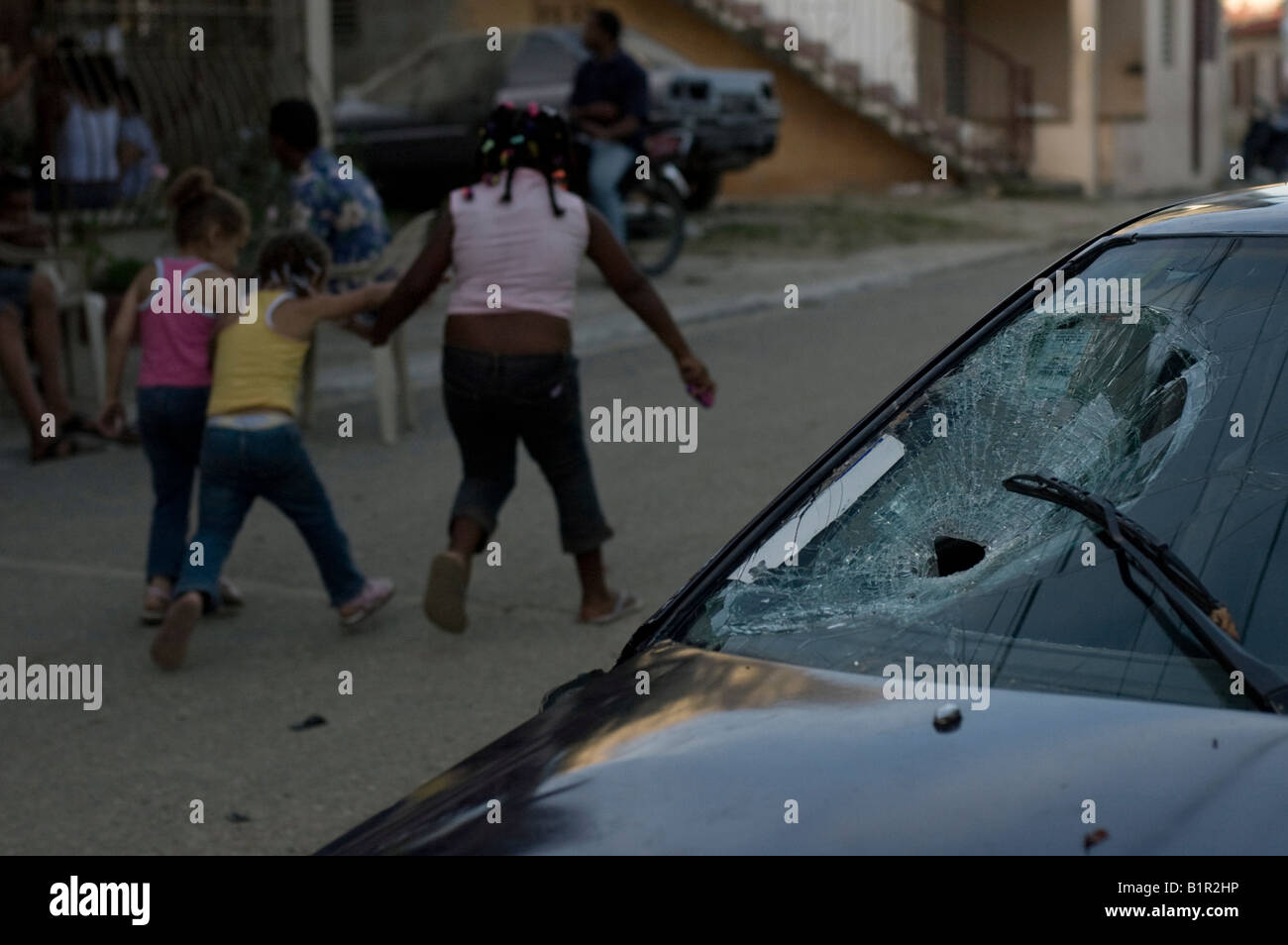 children playing in a poor block Stock Photo - Alamy