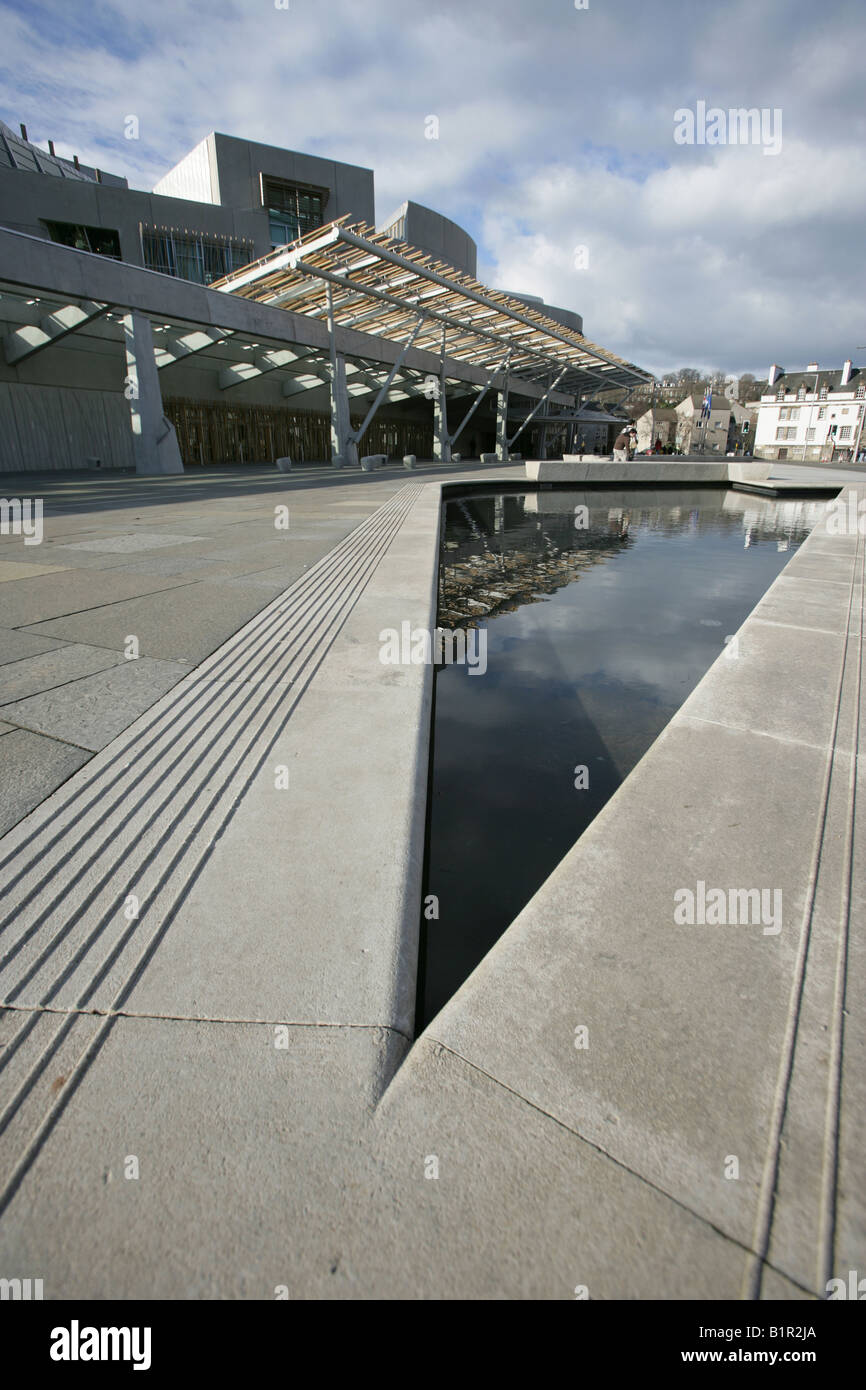 Holyrood chamber hi-res stock photography and images - Alamy