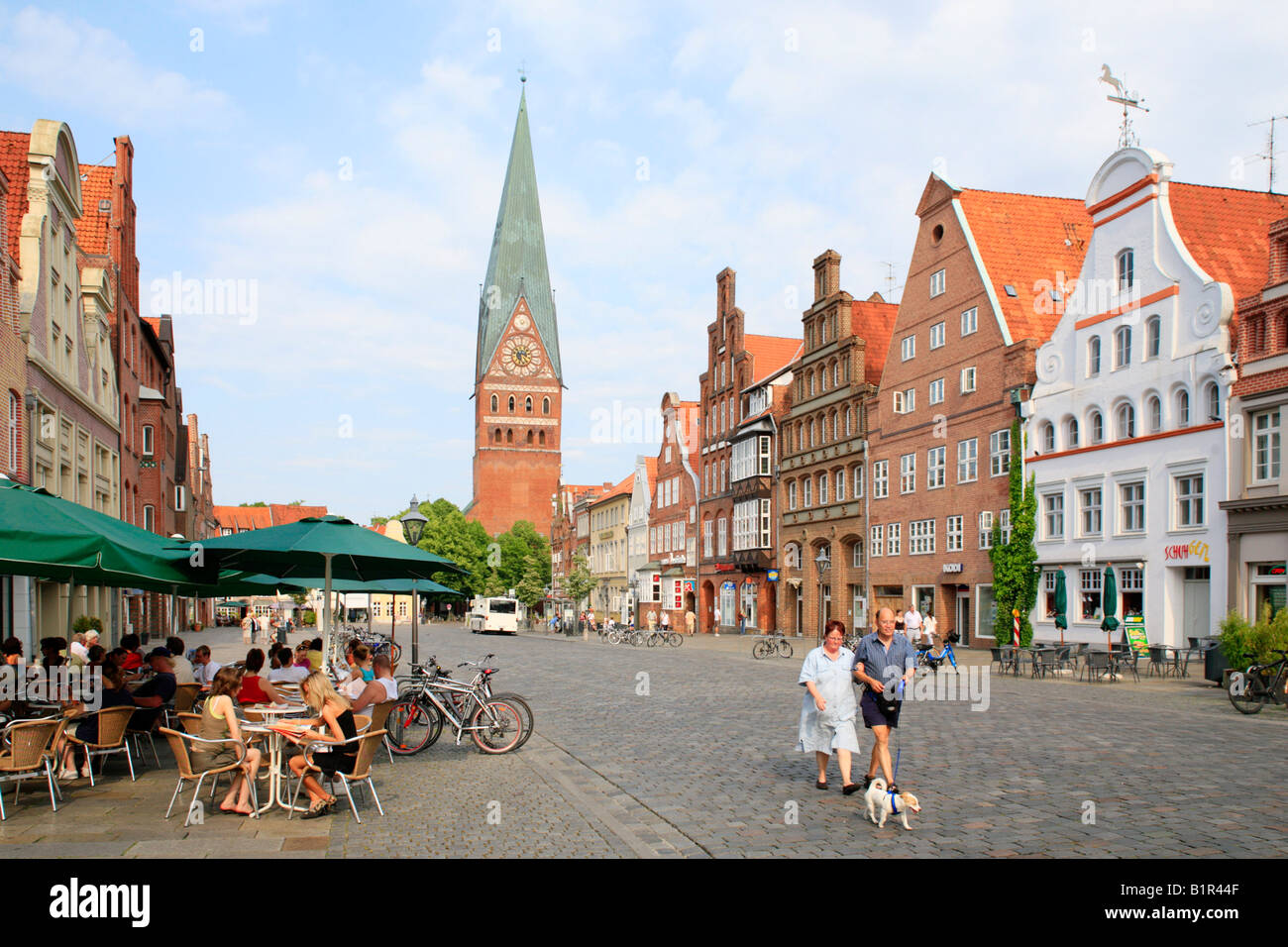 square Am Sande in Lueneburg in Northern Germany Stock Photo - Alamy