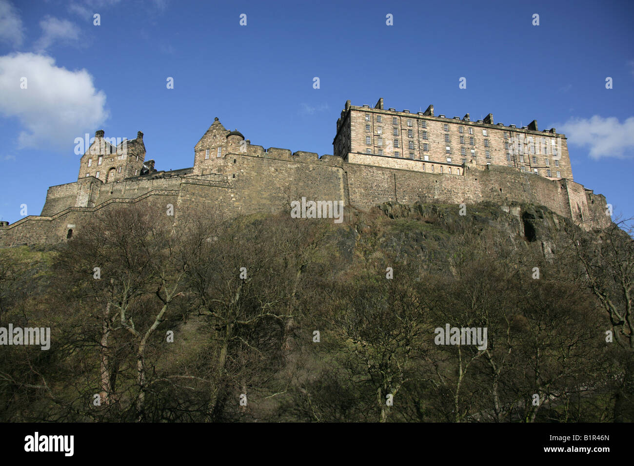 City of Edinburgh, Scotland. The southern cliff façade of Edinburgh ...