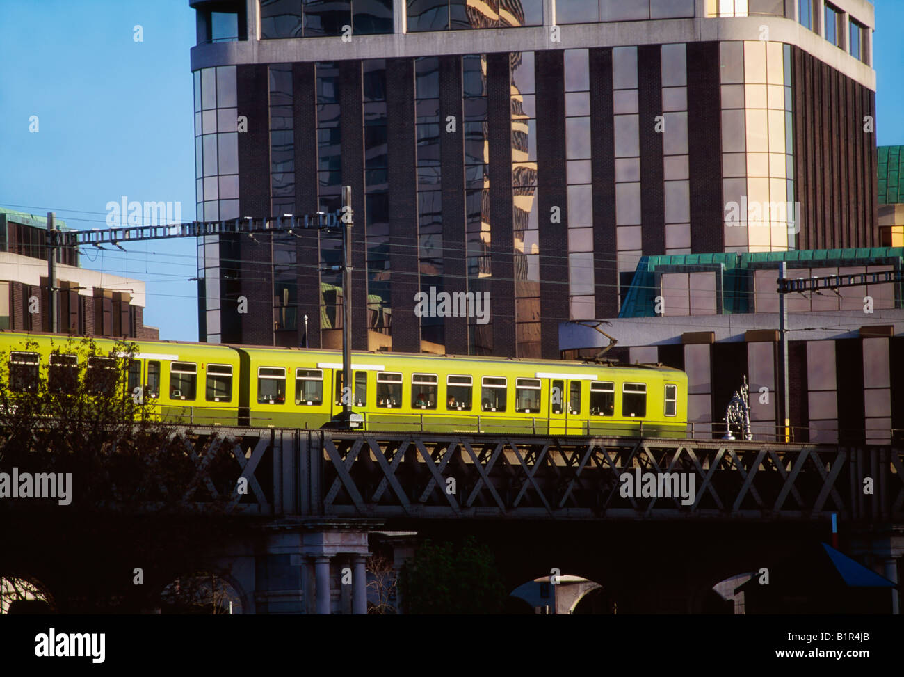 Dublin railways hi-res stock photography and images - Alamy