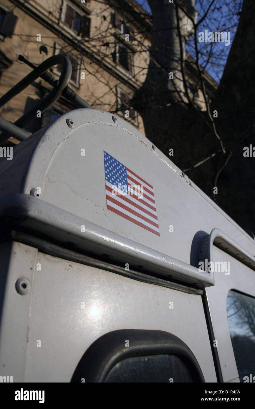 american flag sticker on back of car land rover Stock Photo - Alamy