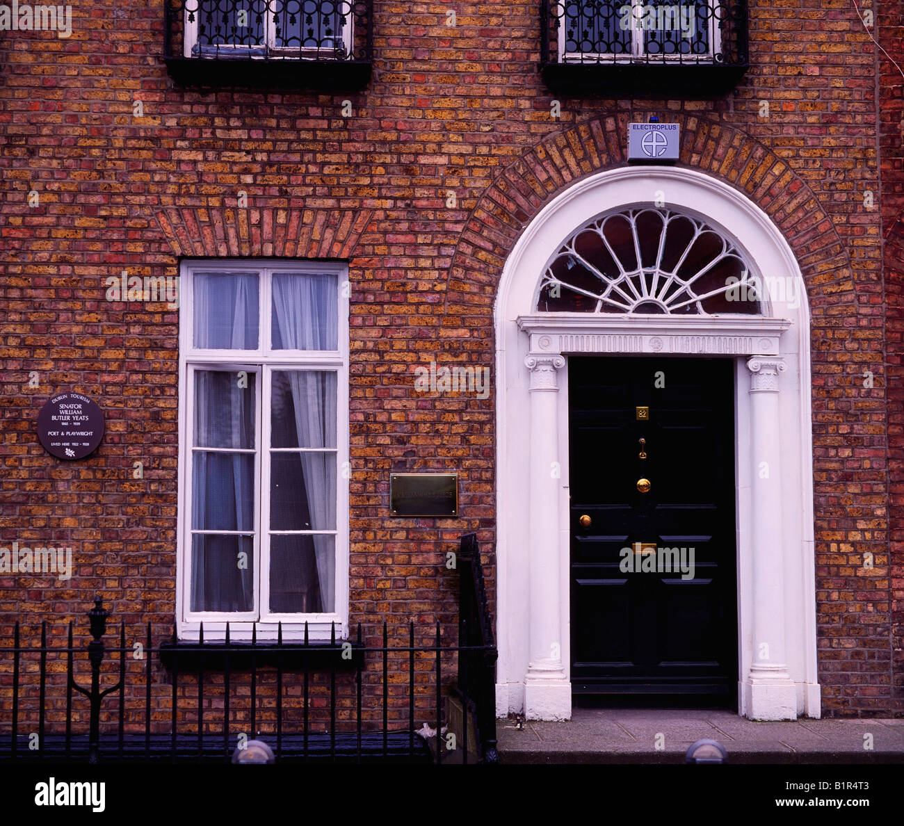 Merrion square w hi-res stock photography and images - Alamy