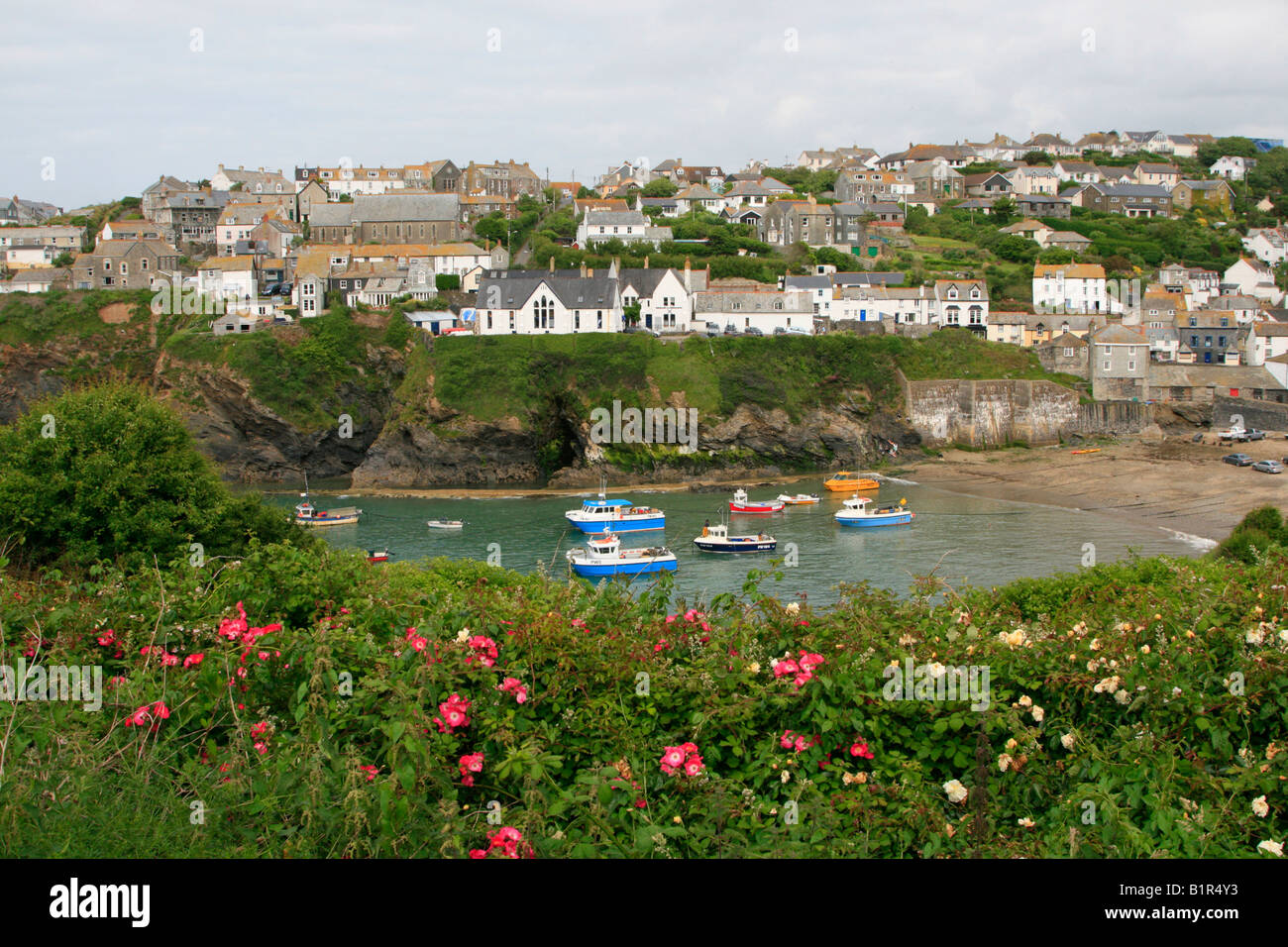 port isaac scenic coastal village harbour north cornwall england uk gb ...