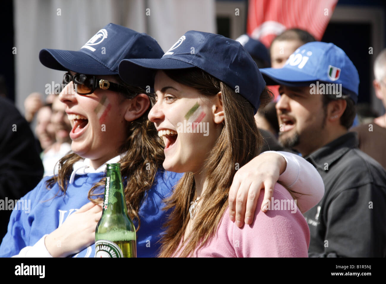 italian rugby fans singing in rome for the six nations match versus ...