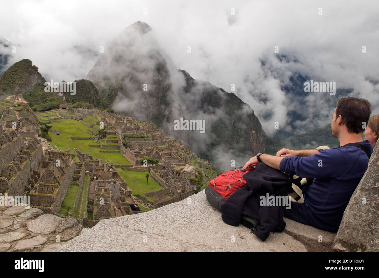 Machu picchu and people hi-res stock photography and images - Alamy