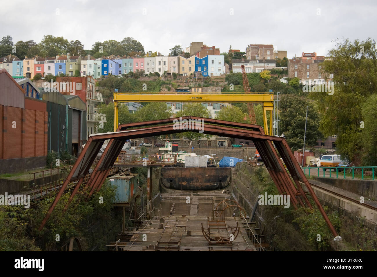 British dockyards hi-res stock photography and images - Alamy